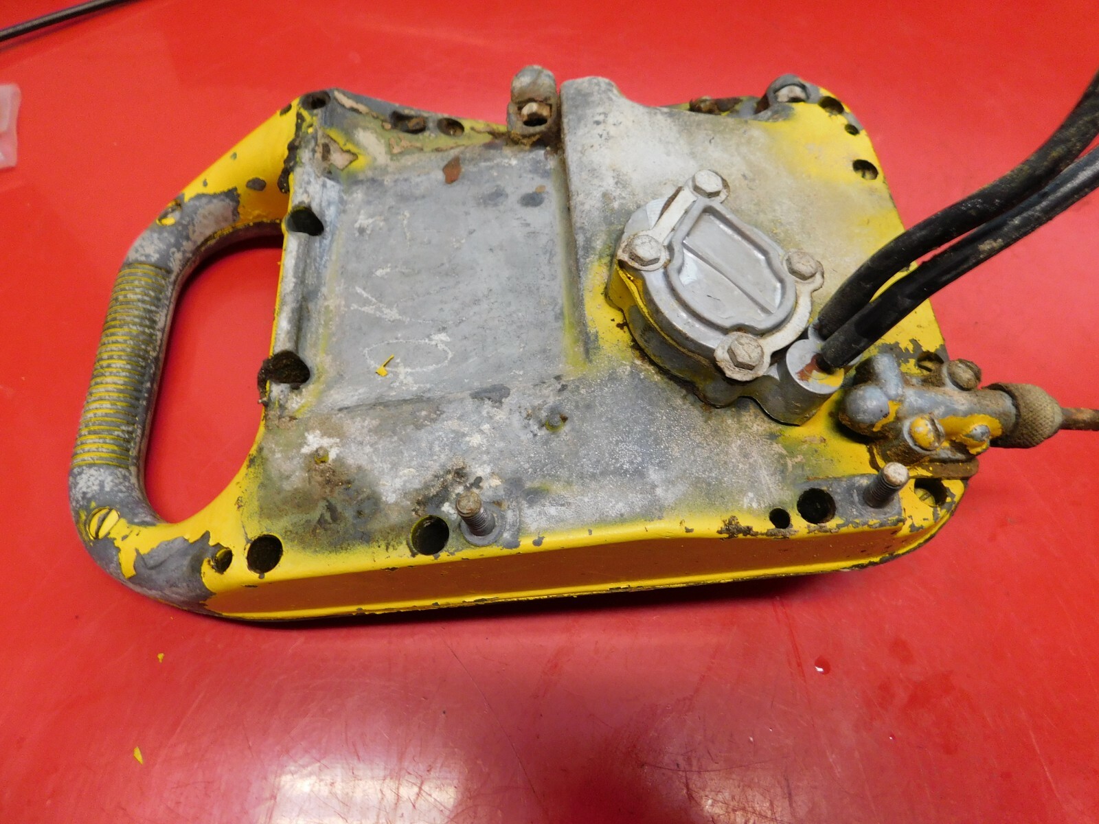 GAS FUEL TANK HANDLE FOR McCULLOCH CHAINSAW 47 ---- BOX 2535 V | eBay UK