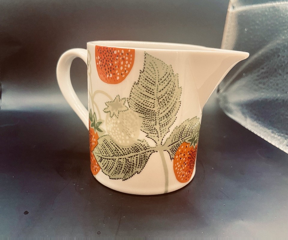 Vintage 1975 MCM Fritz & Floyd Neiman Marcus Wild Strawberry Tea Pot ...