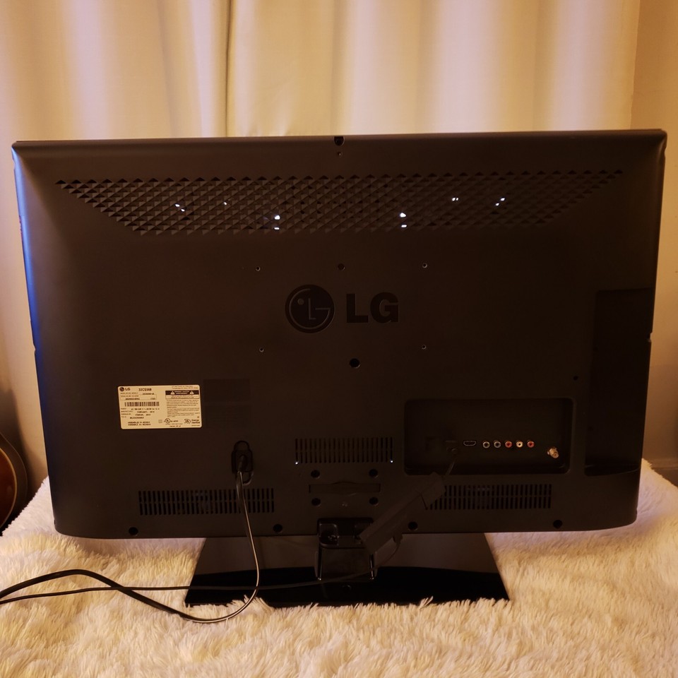 LG LCD 32” Screen TV Television Model 32CS560 Flatscreen HD | eBay