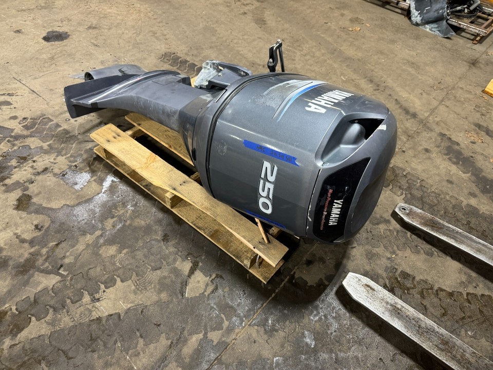 2004 Yamaha 250 HPDI 30" Outboard Boat Motor Engine Good Shape Runs ...