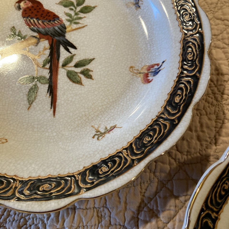 1950s Hua Ping Tang Zhi Crackle Flying Insect/Bird Decorative 8.75 ...