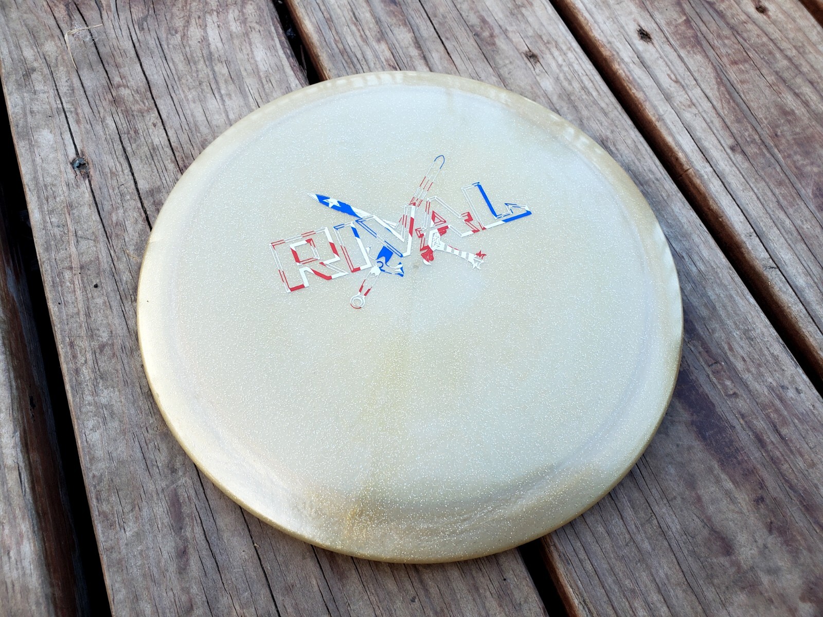 Legacy Discs Sparkle Rival 171g Gold American Flag Stamp Disc Golf ...