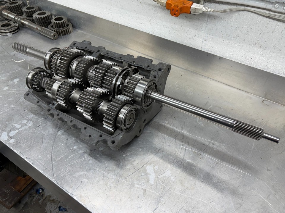 Jerico 5-Speed Dog Box Transmission 26-Spline GM Input – Parts or Core ...