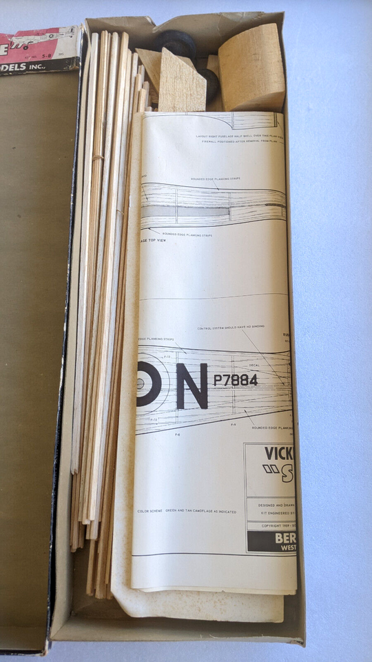 Berkeley's Supermarine SPITFIRE WWII Vintage R/C Model Airplane Control ...