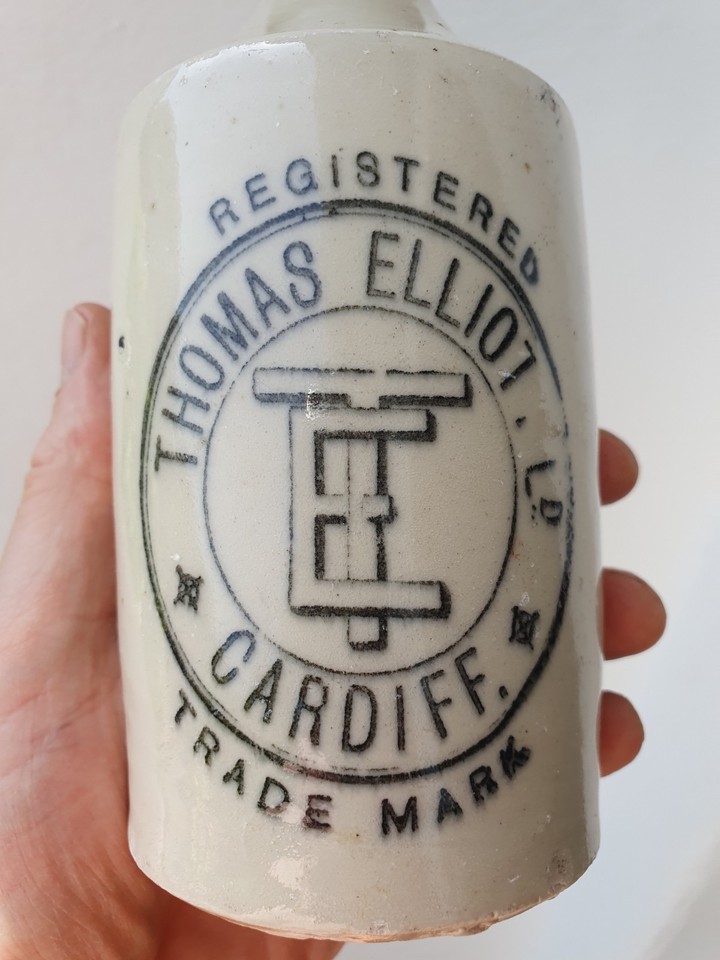 Antique Thomas Elliot Ltd CARDIFF Ginger Beer Stoneware Bottle Wales ...