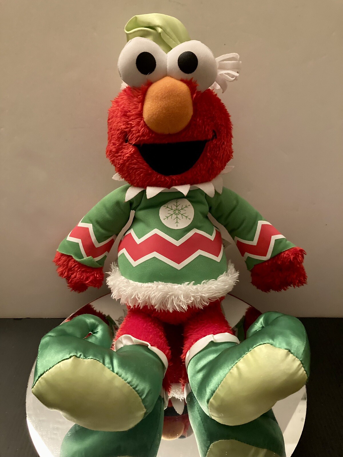 Elmo Elf Giggling Singing Vibrating Plush Tickle Christmas Xmas Holiday ...