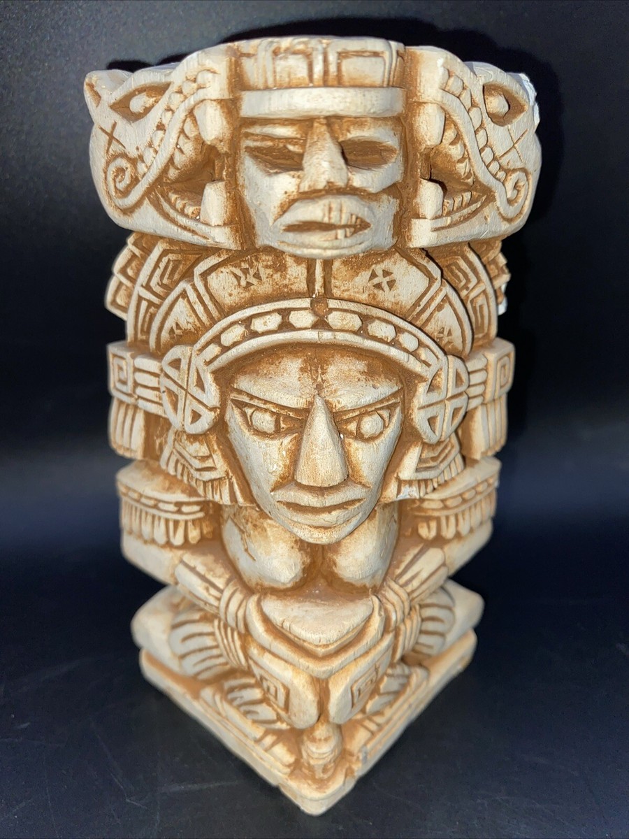 Totem Olmec Mayan Aztec