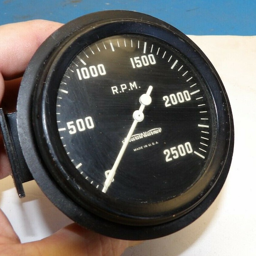 Vintage NOS Stewart Warner RPM 0-2500 Gauge 522AR L7 Aviation Military ...
