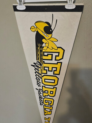GEORGIA TECH YELLOW JACKETS 12X30 RETRO NCAA VINTAGE FELT PENNANT 2/8 ...