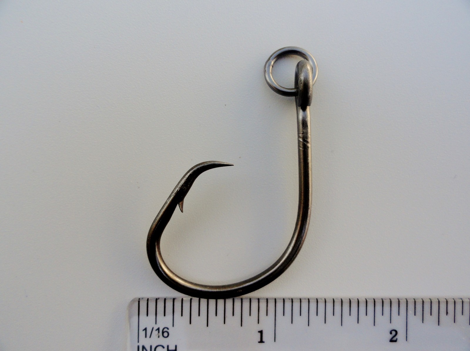40 Ringed Circle Hooks 4x Strong Size 6/0 Black nickel– 40 Fishing ...