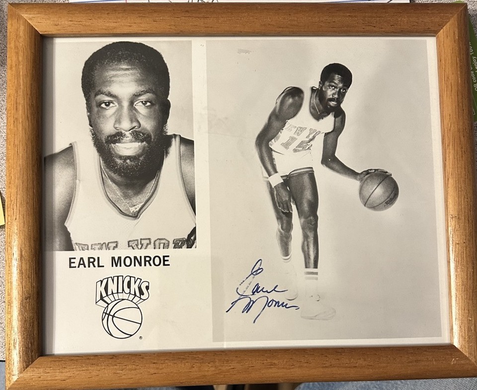 EARL MONROE Autographed Framed 8x10 B&W NEW YORK KNICKS Photo MINT | eBay
