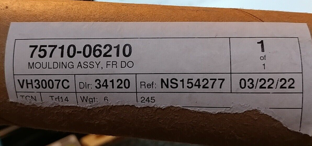 Genuine OEM Toyota 75710-06210 Passenger Front Belt Molding Sweep 2018 ...