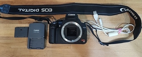 Canon EOS Rebel XT DS126071 Digital Camera Charger And Cord No Battery ...