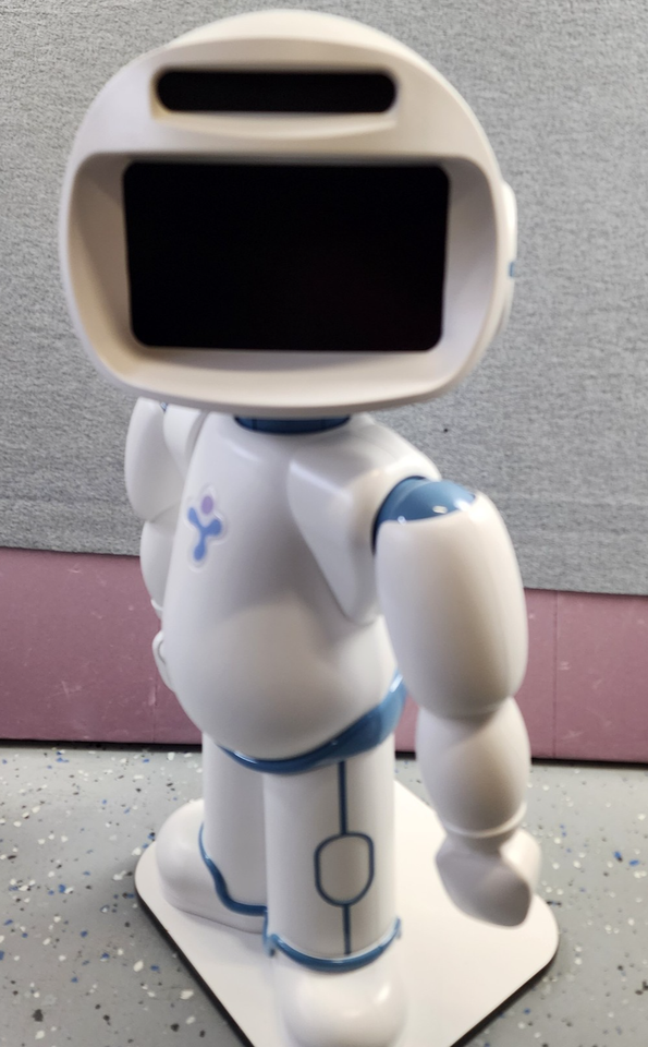 LuxAI S.A. QTrobot QT-TP21 Humanoid Robot For Autism & Other Special ...