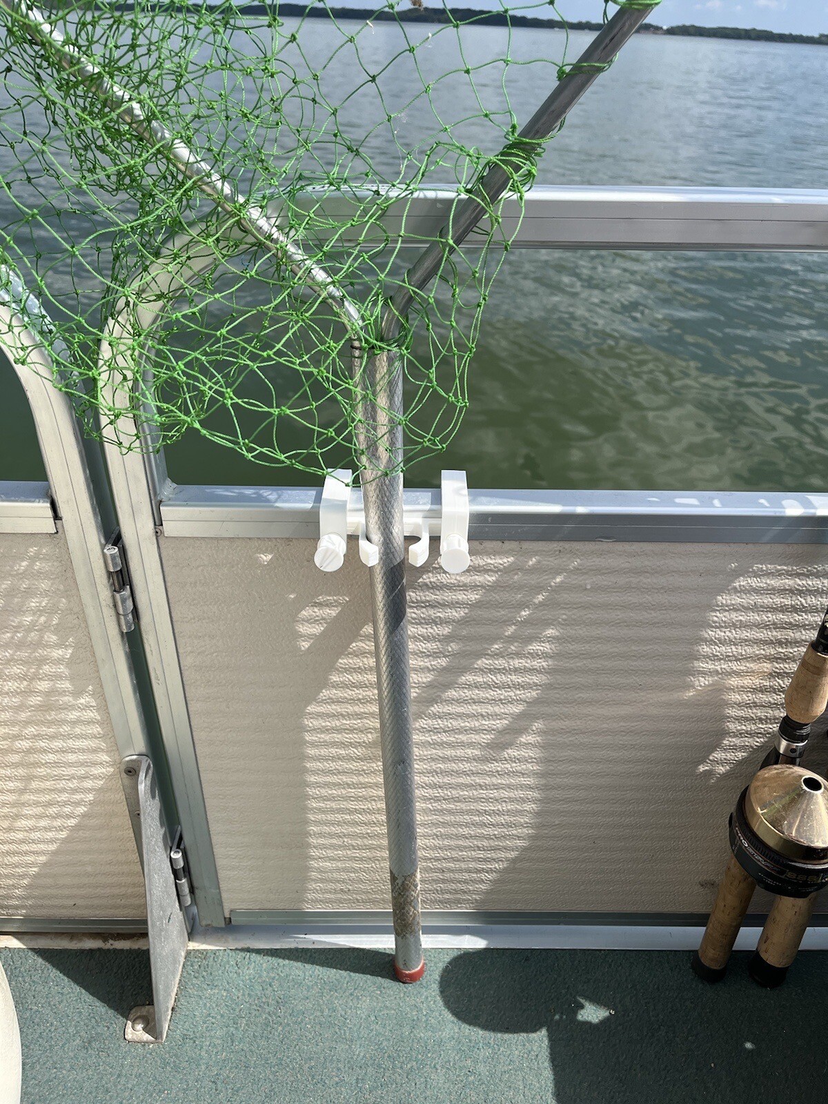 EasyOn The Portable Pontoon Fishing Net Holder Quick Grab! White | eBay