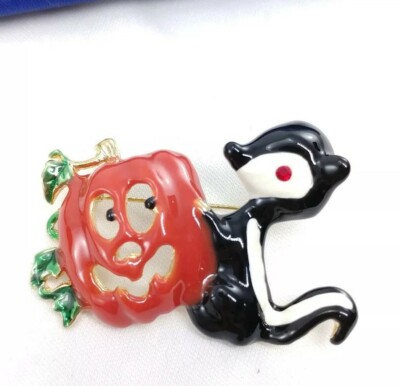 (W) ADORABLE CUTE HALLOWEEN SKUNK PUMPKIN ENAMEL ADORABLE PIN BROOCH | eBay