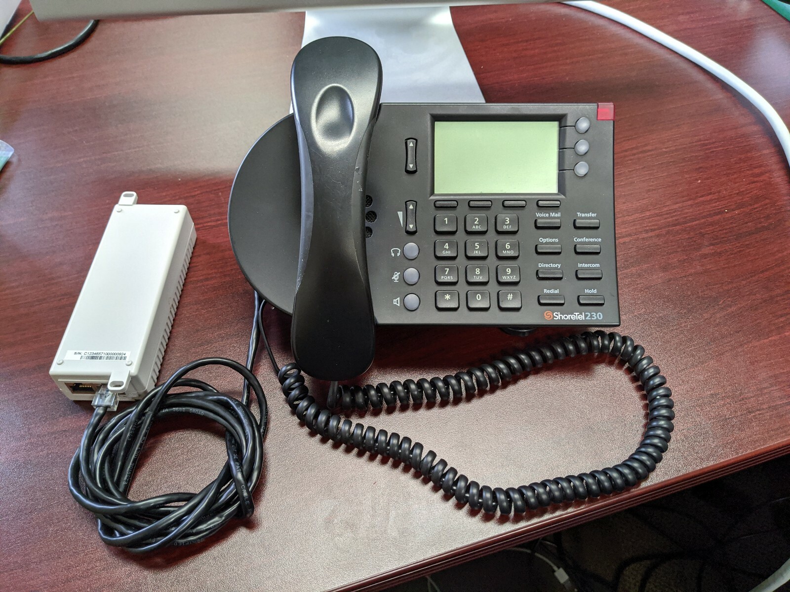 ShoreTel 230G 3 Line IP Phone - Black Full System. Power Brick Handset ...