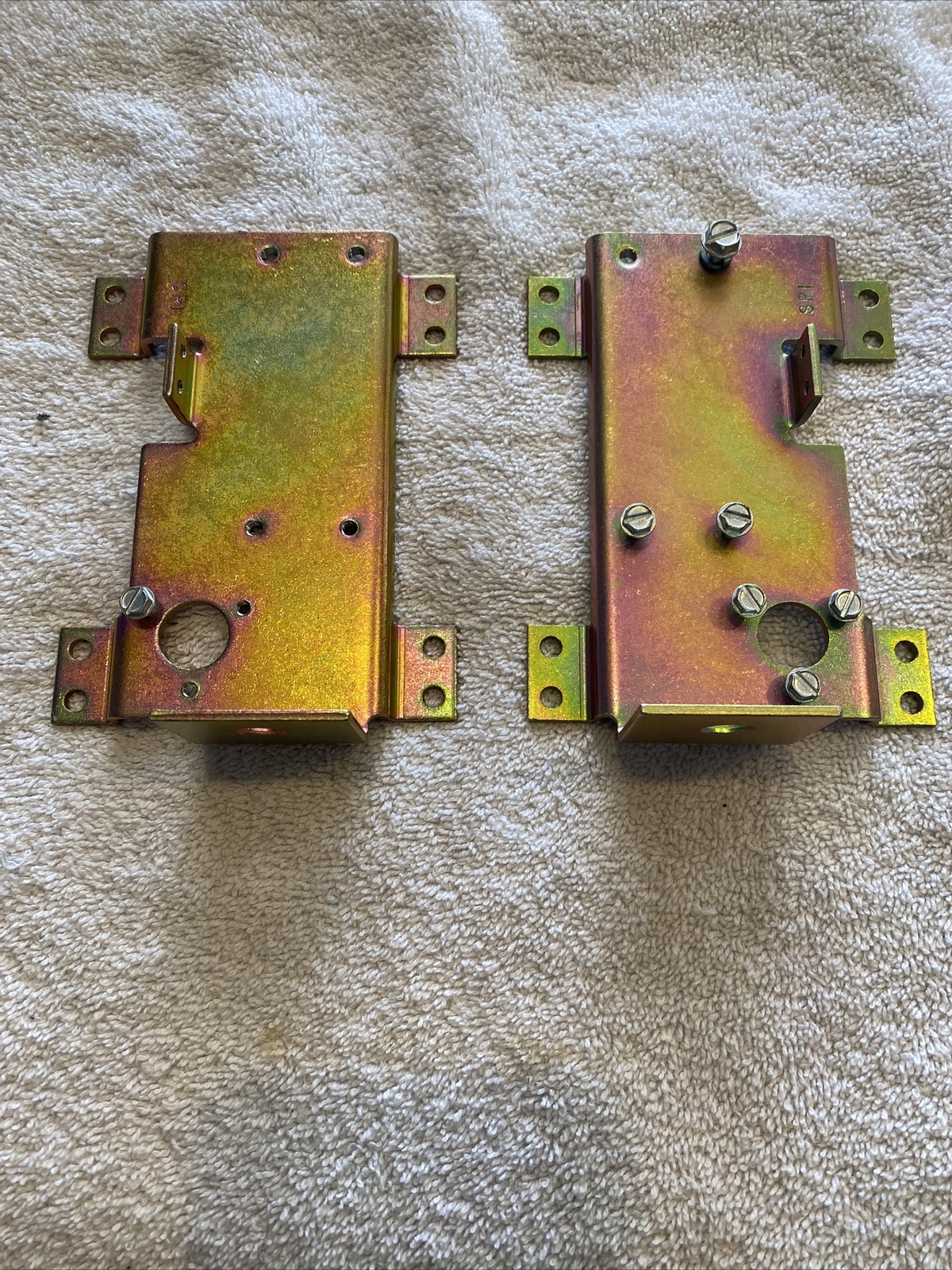 Stern Pinball NOS Flipper Base Bracket Left Right 535-7275-00 01 535 ...