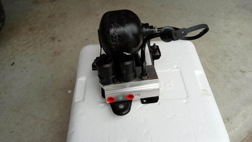 2003 Mercedes - R230 SL500 SL55 valve block, ABC suspension, front | eBay