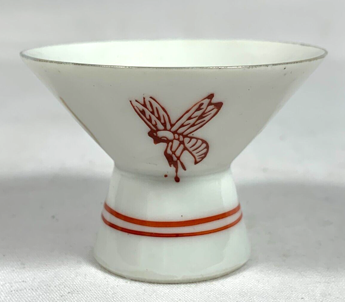 Japanese Sake Cup Sakazuki Guinoni Nozoki Daruma & Wasp Pedestal Style ...