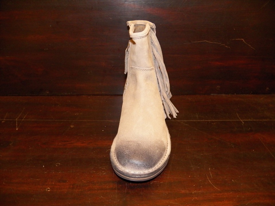 New Womens UGG LAYNE Grey Short Fringe Western Burnish Suede Boots | eBay