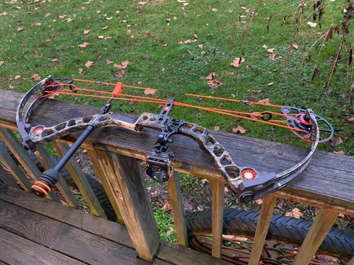 Mathews Monster McPhearson MR7 Hunting Compound Bow 60 Lbs Right Hand ...