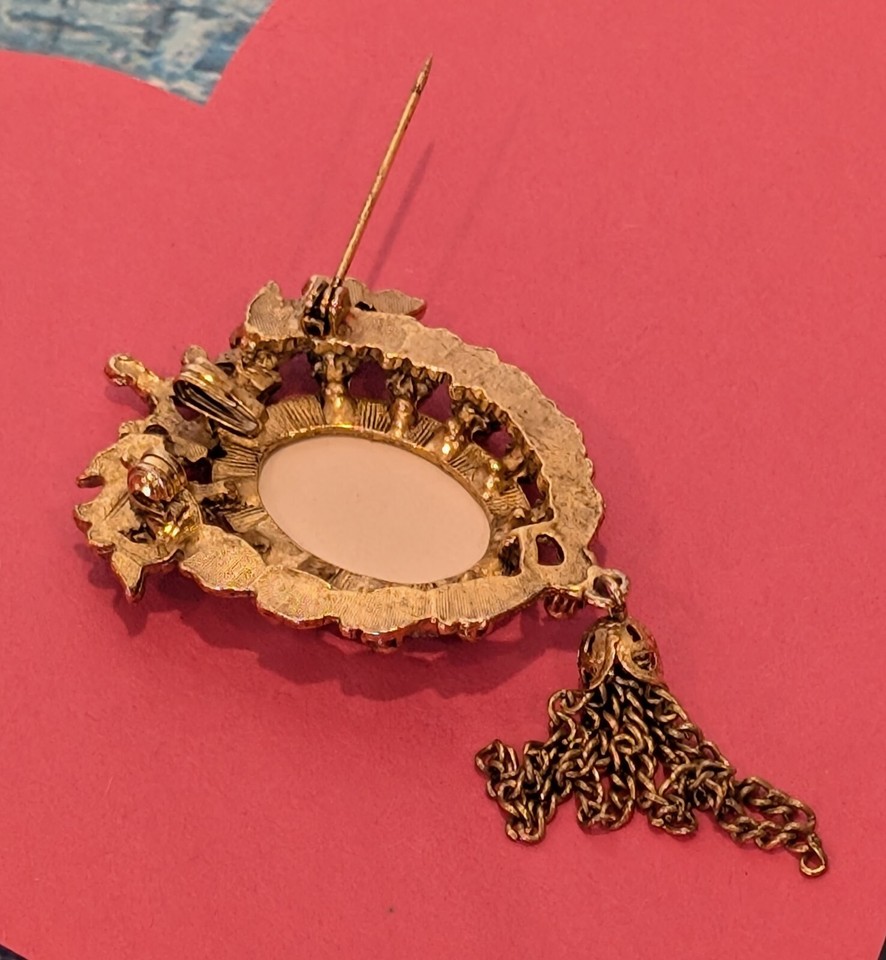 Vintage-Retro Blue Floral Cameo Brooch/Pendant w/ Detailed Metalwork ...