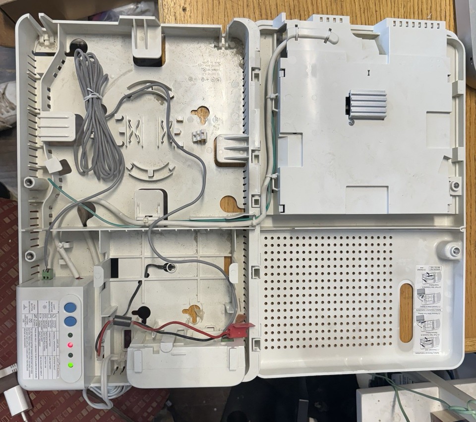 Verizon FIOS Optical Network Terminal Motorola PN 546595-005-00 Model ...