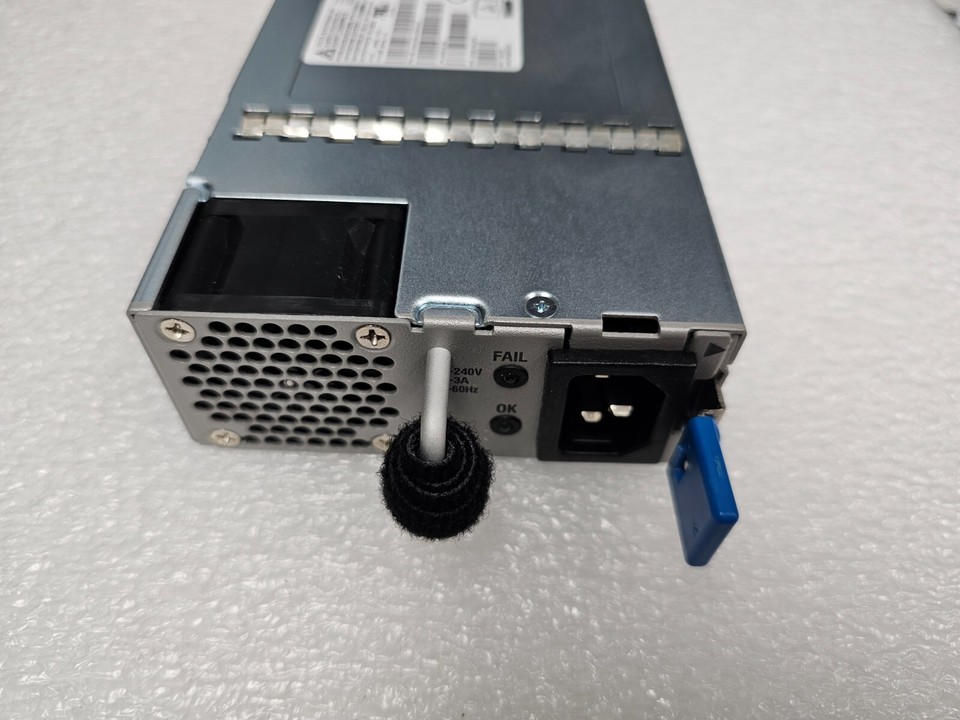 Cisco NXA-PAC-500W Nexus 3K 500W AC PSU, Forward airflow (port side ...