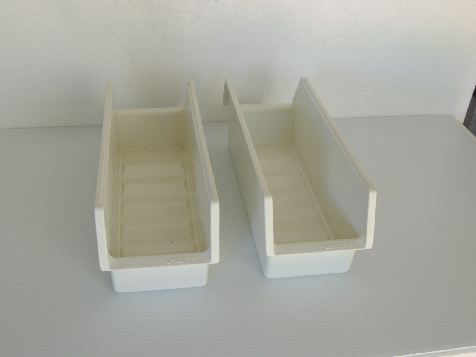 Ice Bucket Bin Storage Cube Freezer Stacking Tray White Container ...
