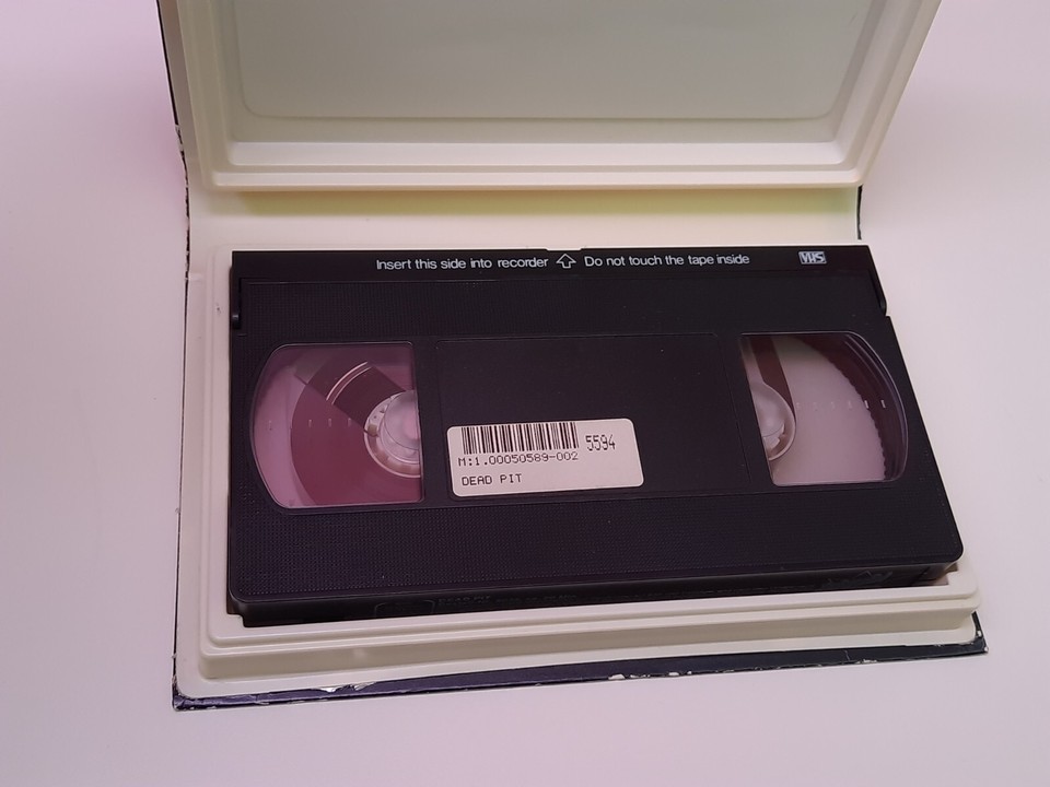 The Dead Pit 1989 VHS German PAL Splendid Video Hartbox Das Horror ...