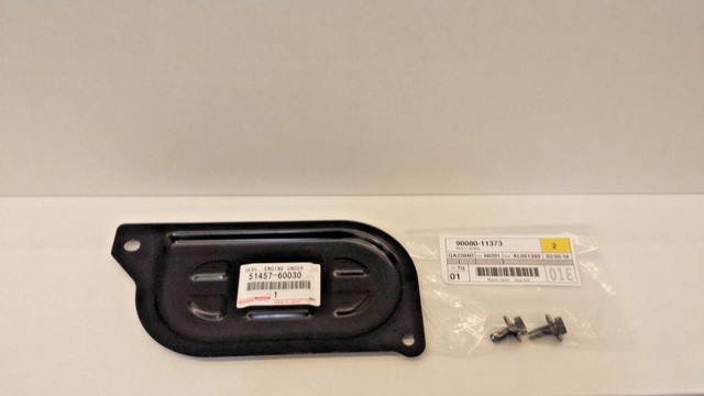 Lexus OEM Engine Cover Shield With Bolts for Oil Drain Plug 2010-2018 ...