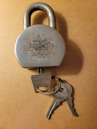Vintage American Padlock U.S.A Hardened Series 700 W/3 Keys | eBay