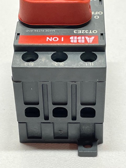 ABB (OT32E3) 40 Amp Disconnect Switch for sale online | eBay