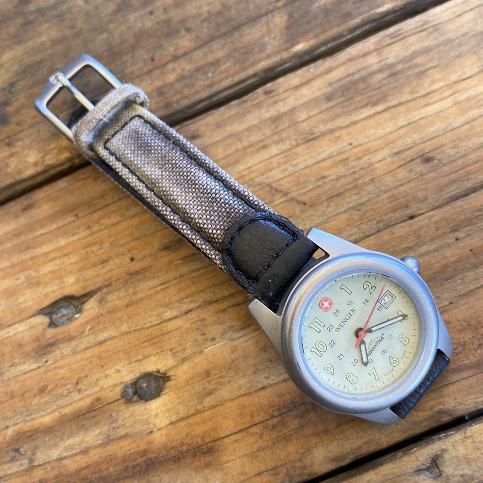 Wenger Womens Watch SAK Design 0600 Ladies Swiss Date 50m | eBay UK