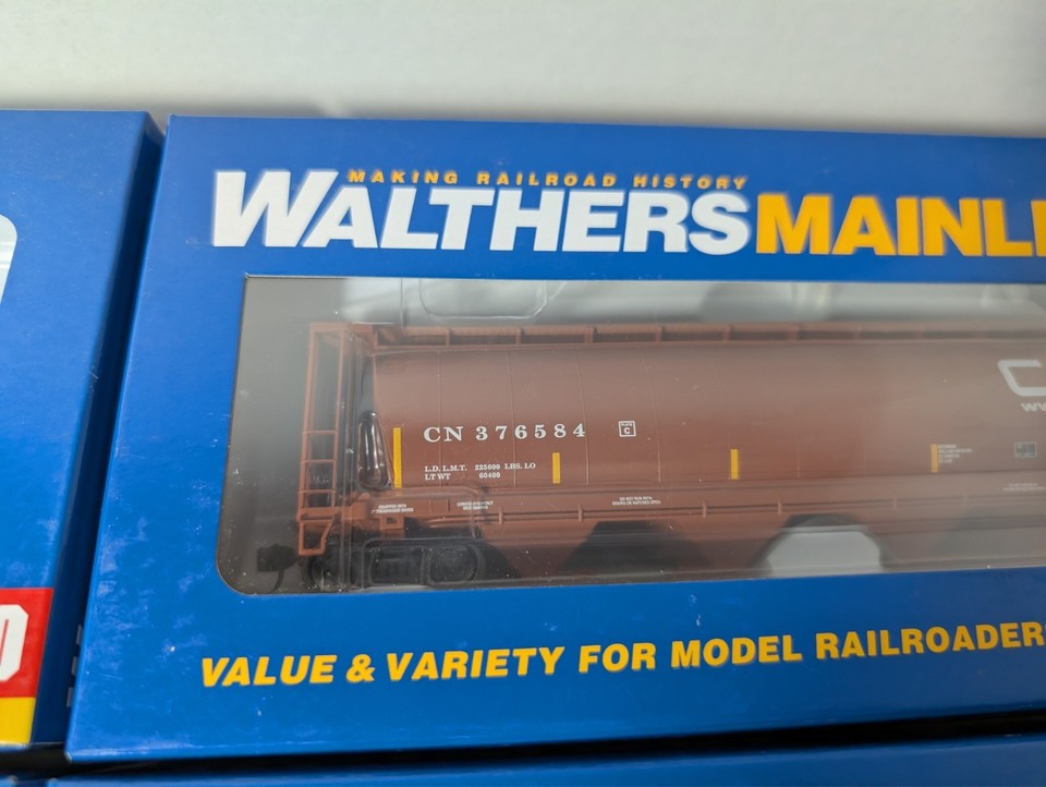 HO Scale Walthers Mainline Cylindrical Hopper 4X Grain Car CN Canadian ...