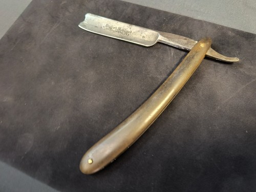 Simmons Hardware English Hollow Ground 5/8" Straight Razor Barbers ...