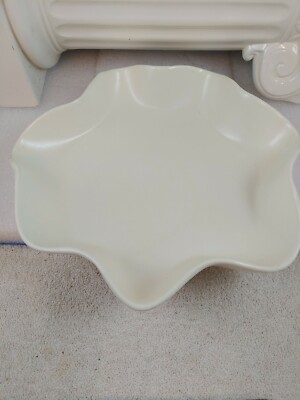 Vintage Red Wing #415 Ivory Console Dish with Fluted Edge - 9" Diameter ...