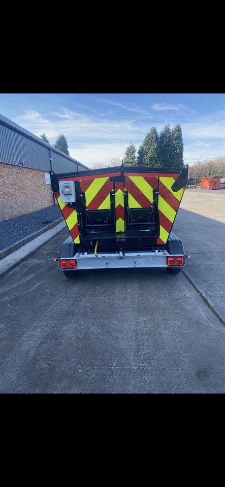 Towable Tipper Hot Box | eBay UK