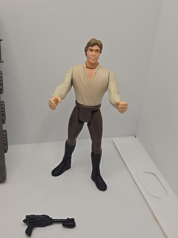 Han Solo Star Wars Action Figure in Carbonite Chamber with Blaster 1996 ...