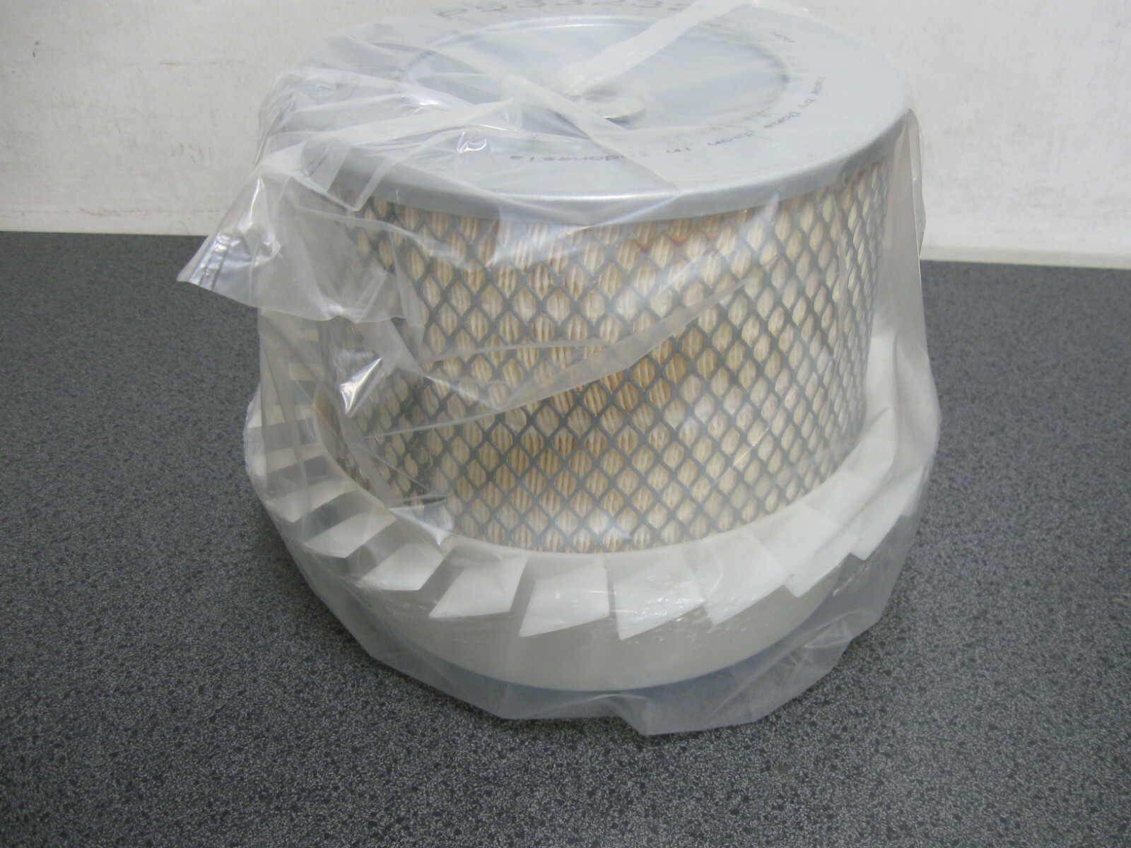 DONALDSON P831520 - Air filter cross reference