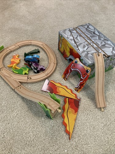 KidKraft Adventure Tracks: Dino World T-Rex Tremor Cave, Wooden Train ...