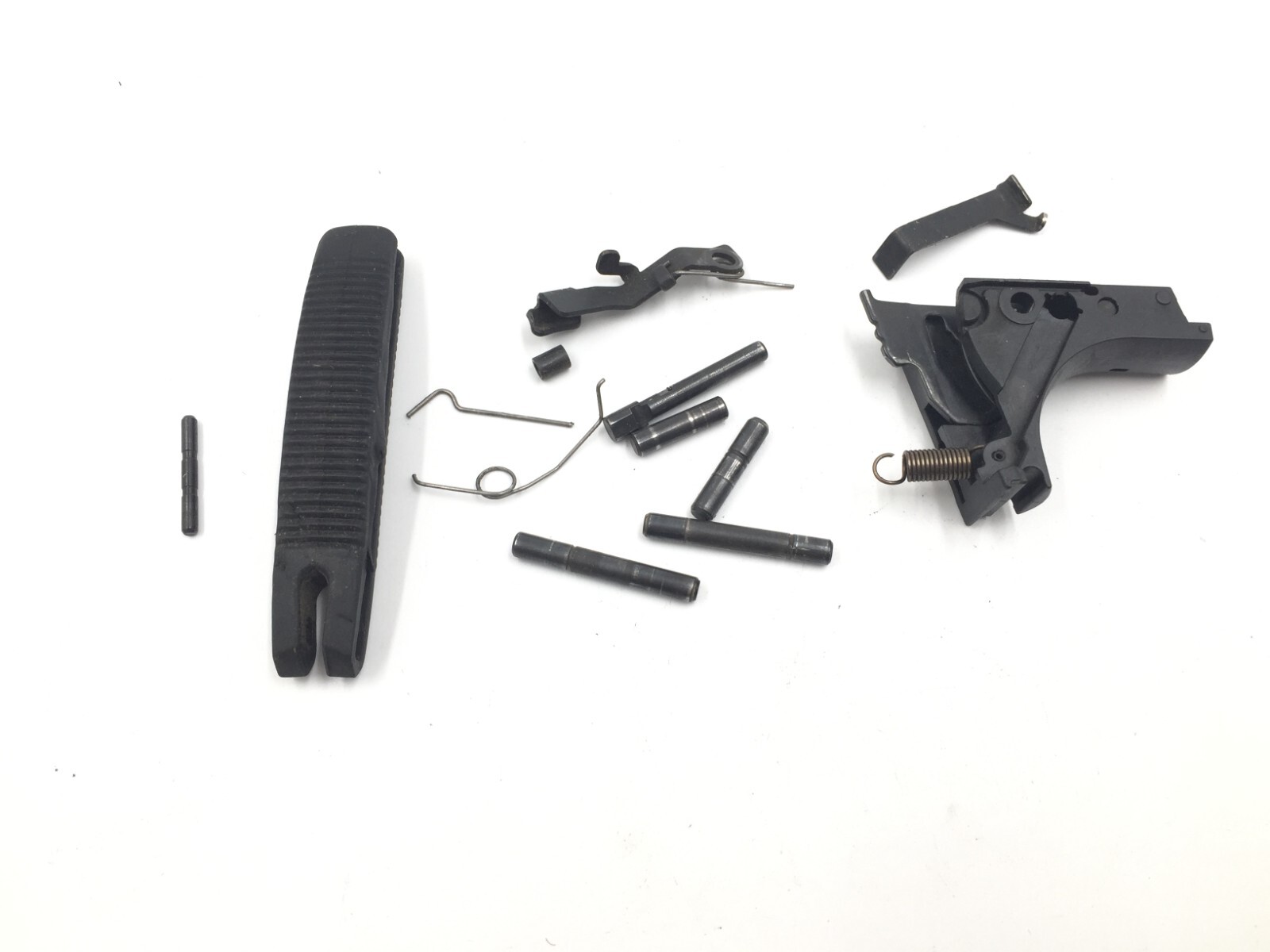Ruger SR 40, 40 S&W Pistol Parts: Insert, Housing, Slide Stop, Springs ...