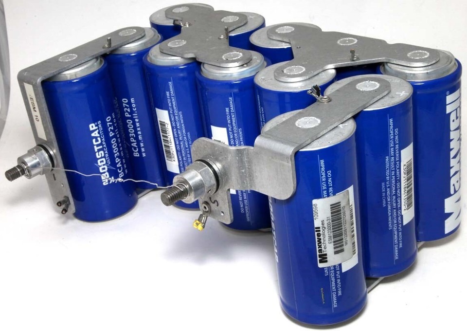 12x Maxwell BCAP3000 P270 Ultra Capacitors 3000 Farads 2.7V DC Welded ...