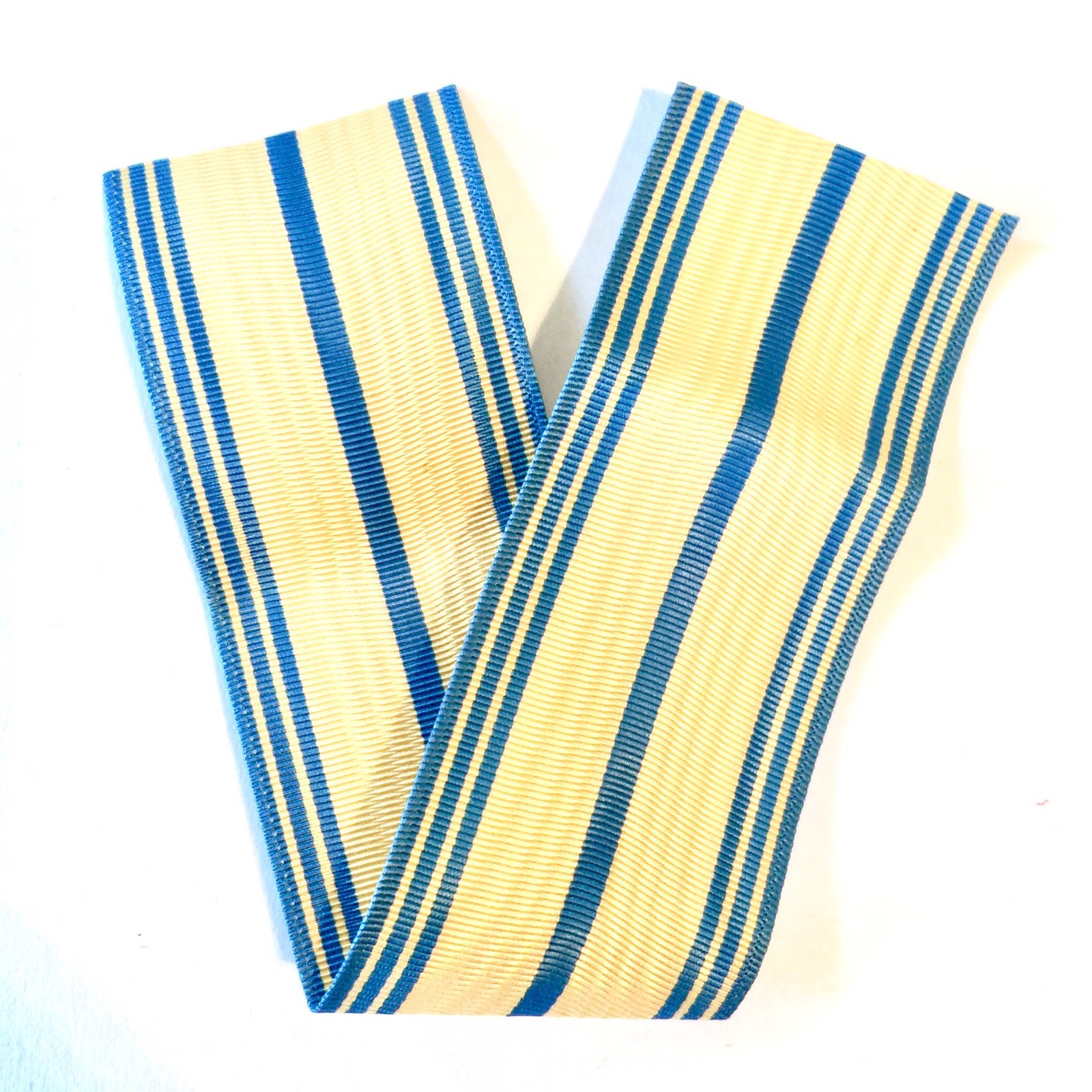 US ARMED FORCES RESERVE MEDAL RIBBON DRAPE 6 INCH LENGTH VINTAGE NEW ...