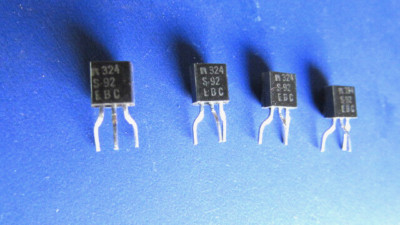 TIS92 GENUINE Rohm Small Signal Transistor TO-92 NOS, 4 pieces SHIPS ...