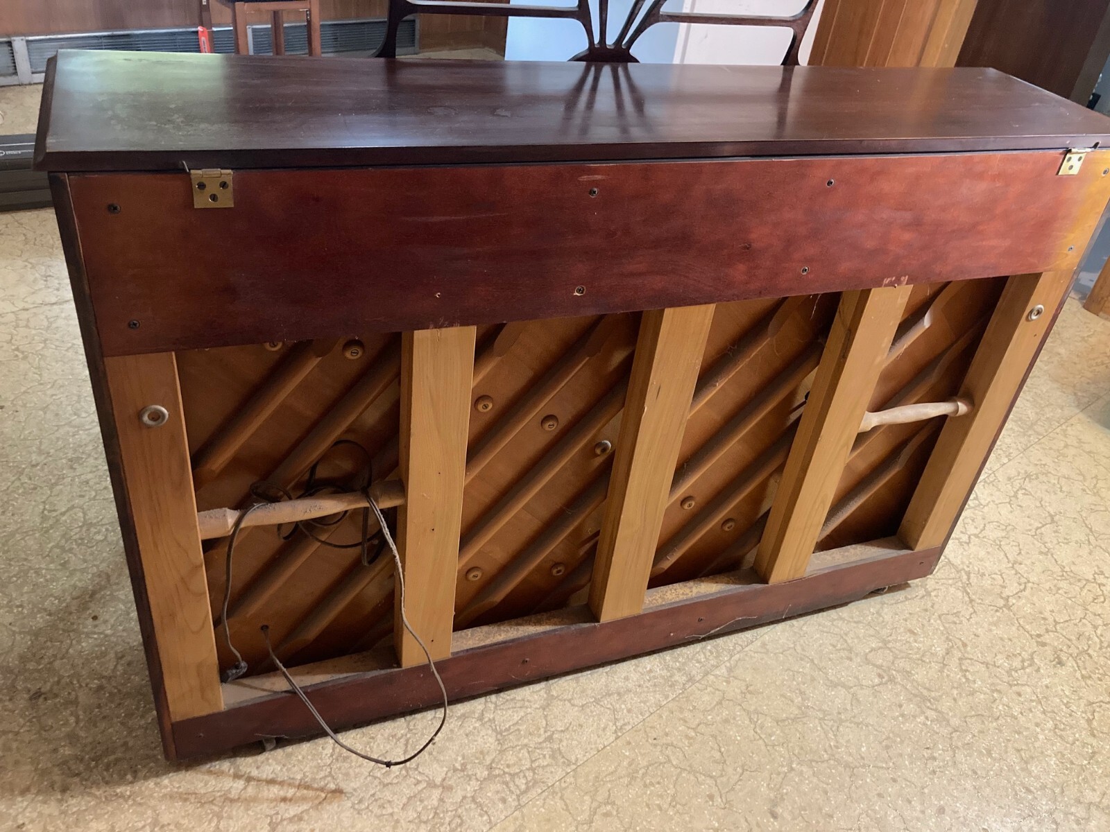 Lester Upright Piano 1954 Betsy Ross Spinet with Piano Bench | eBay