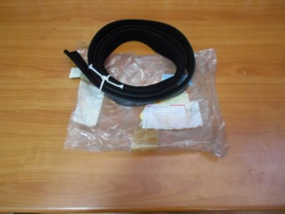New Genuine Front Left Door Window Guide Rail - Mercedes W220 ...
