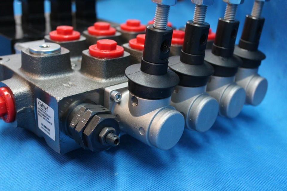 NEW HYDRAULIC BANK MOTOR 4 SPOOL VALVES 120 l/min ELECTRIC 12V + LEVER ...