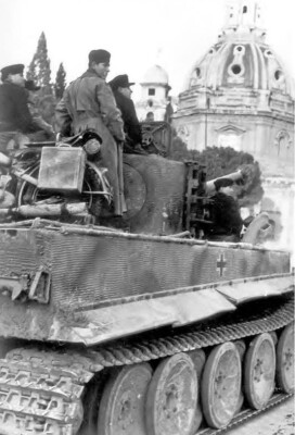 WW2 WWII Photo German Tiger I Tank in Rome Italy Feb. 1944 World War ...